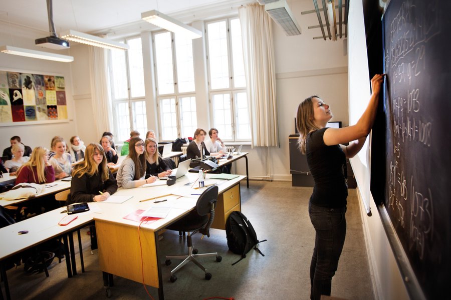 Programs > Office of International Education